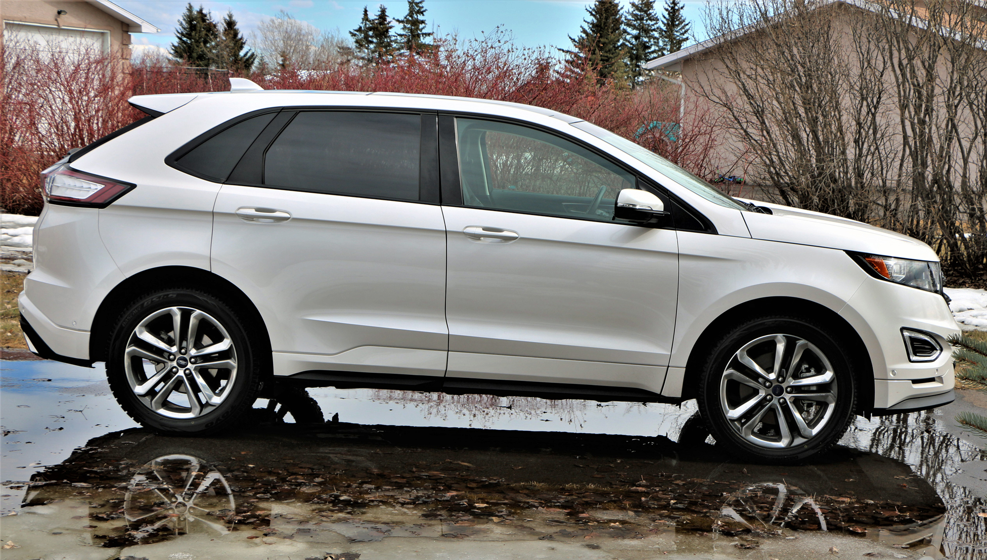 Test Drive: 2017 Ford Edge offers luxury in a practical CUV ...