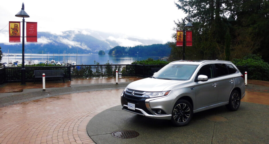 First Drive: 2018 Mitsubishi Outlander PHEV- vicariousmag.com