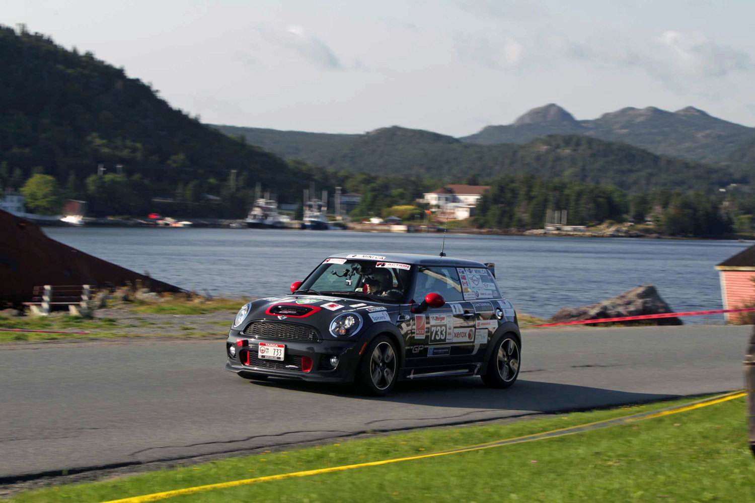 MINI Canada Continues Support of Canadian Racing