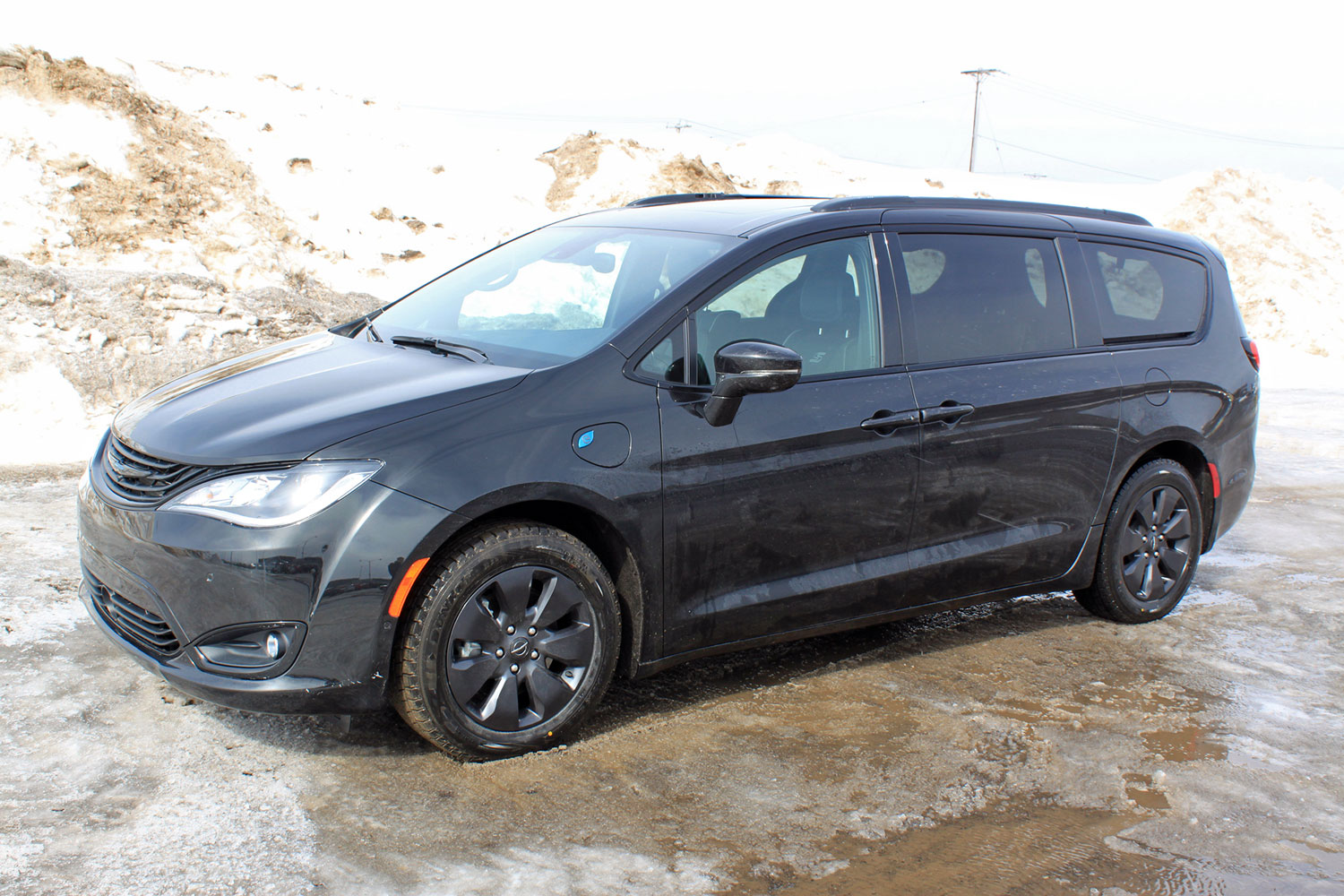 Test Drive 2019 Chrysler Pacifica Hybrid | Vicarous Magazine