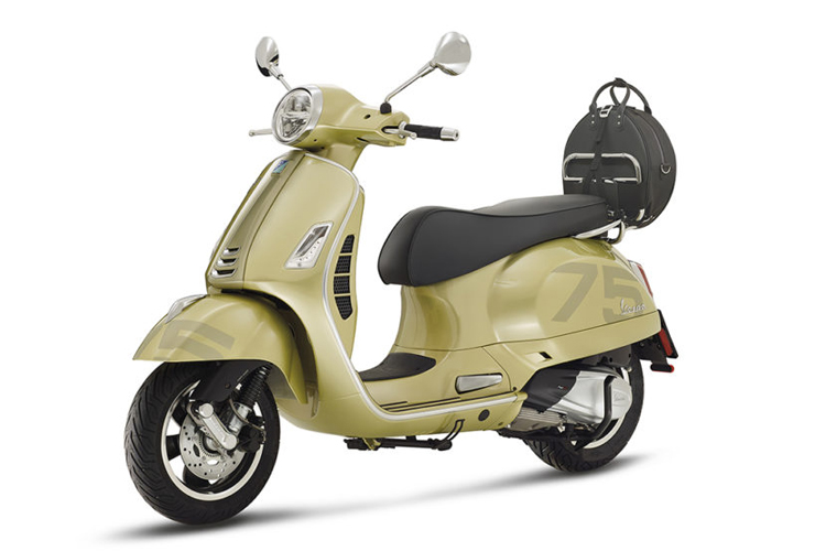 Vespa Celebrates Its 75th In True Mod Style - Vicarious Magazine