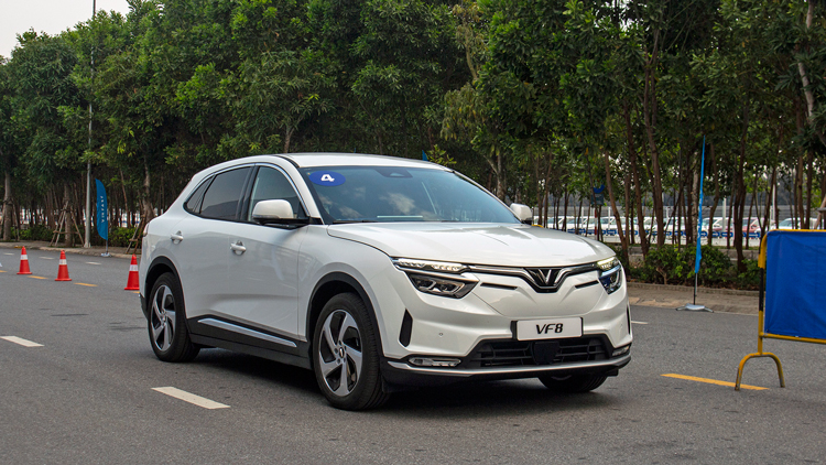 First Drive: 2023 VinFast VF 8 - Vicarious Magazine