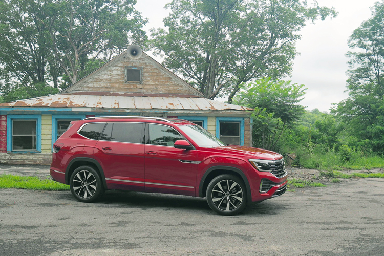 First Drive: 2024 Volkswagen Atlas - Vicarious Magazine
